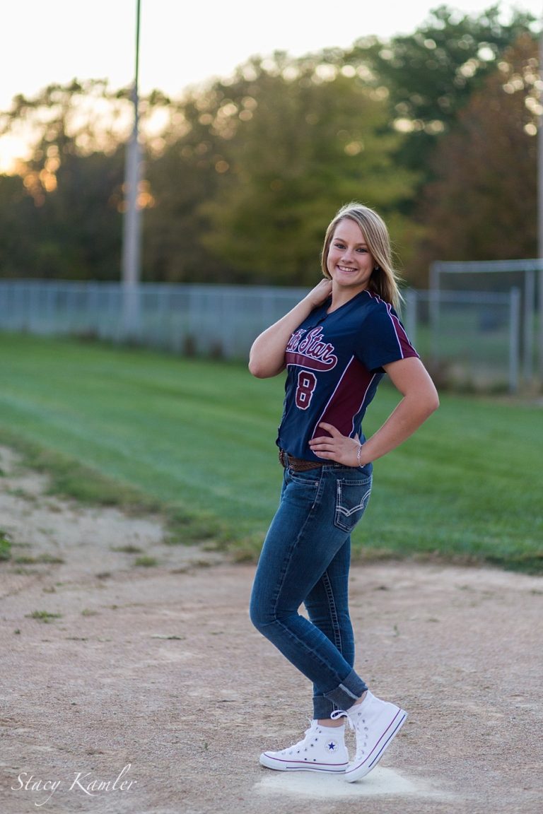 Ashley | Softball Senior Session | Lincoln, NE - Stacy Kamler Photography
